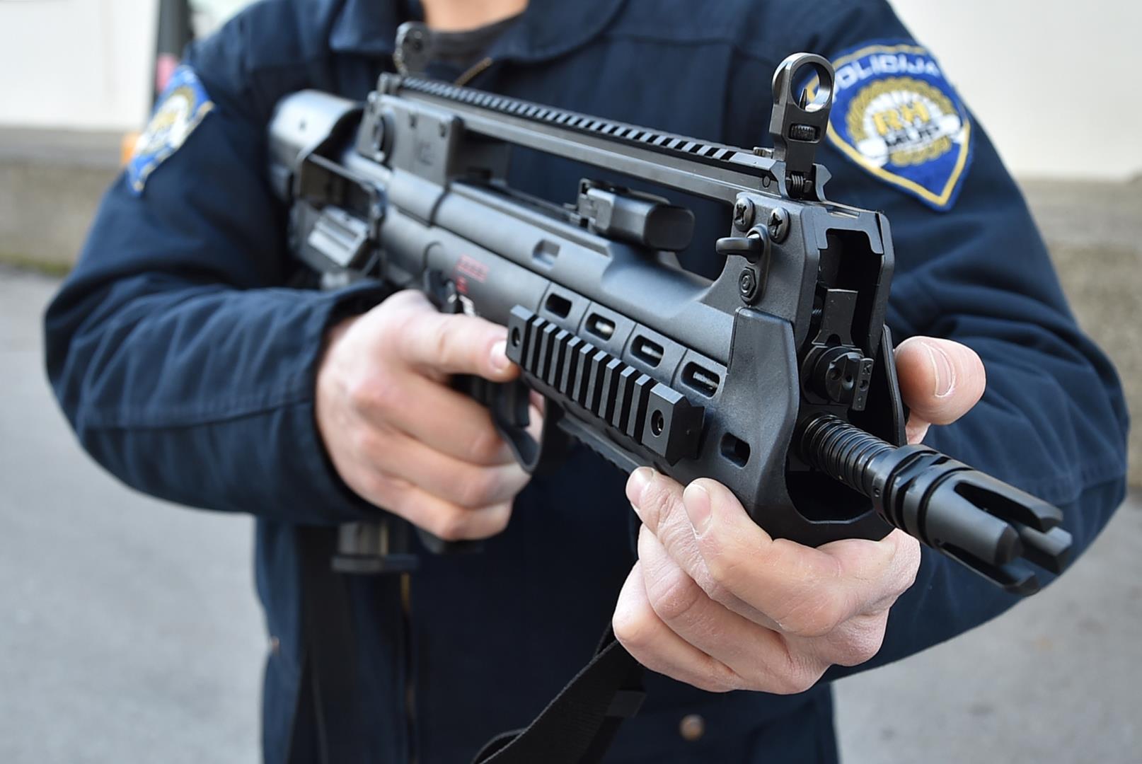 MUP-u isporučene jurišne puške VHS-K2