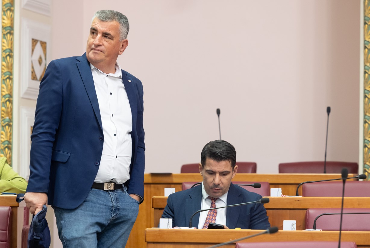 Umirovljenici u ovom gradu imaju razlog za slavlje: Nisu jedini kojima ... Umirovljenici u ovom gradu imaju razlog za slavlje: Nisu jedini kojima ...