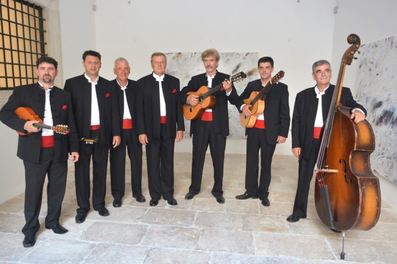 KONCERT U DUBROVNIKU Pučki pjevači