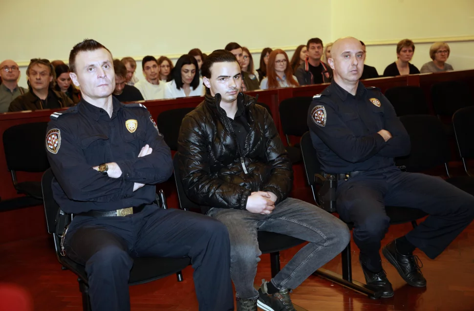 David Komšić dobio 30 godina zatvora, otac pljeskao i vikao: 'Sramota!'