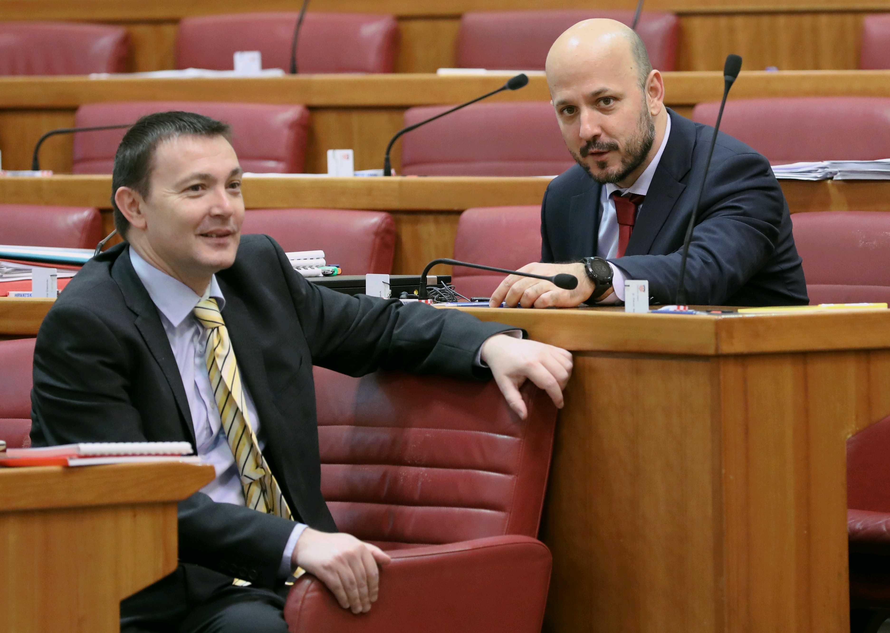 Bauk: Građani ne bi trebali plaćati kamatu, na kamatu, na kamatu...