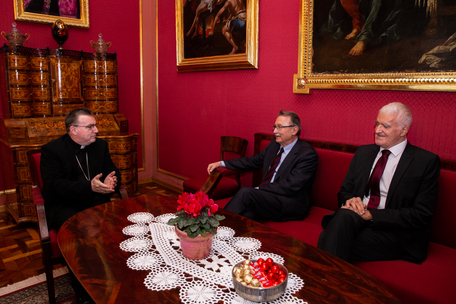 Kardinal Bozanić primio novog predsjednika HAZU-a akademika Neidhardta