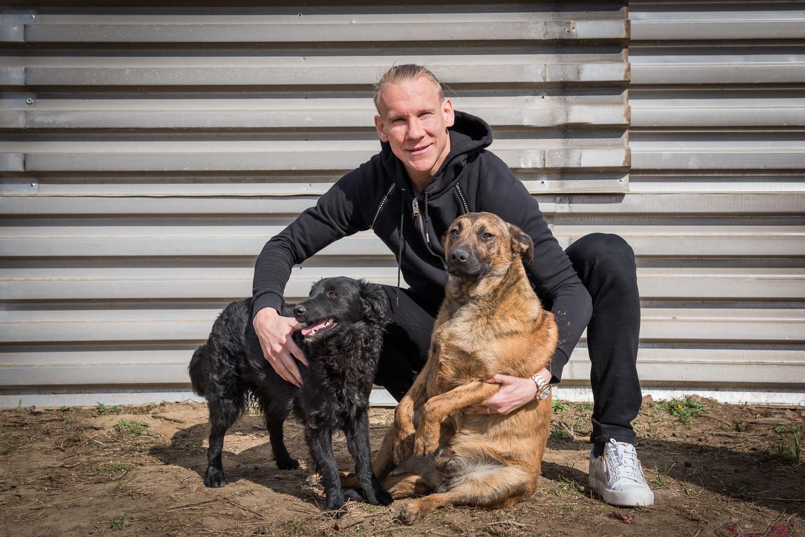 Domagoj Vida fotografijama iz Donjeg Miholjca raznježio obožavatelje