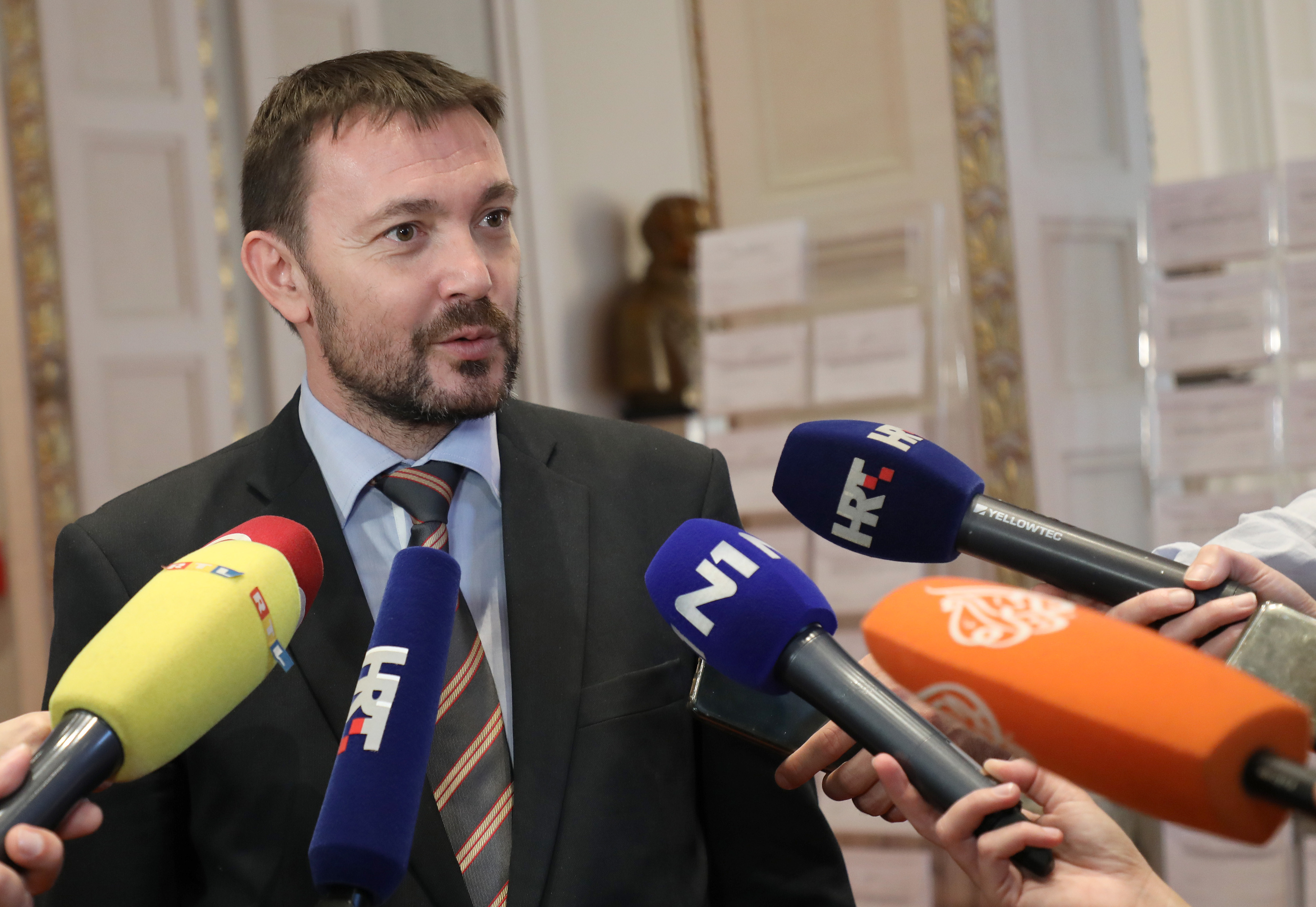 Bauk: Plenković se ponaša kao Djed Mraz u predizbornoj godini!