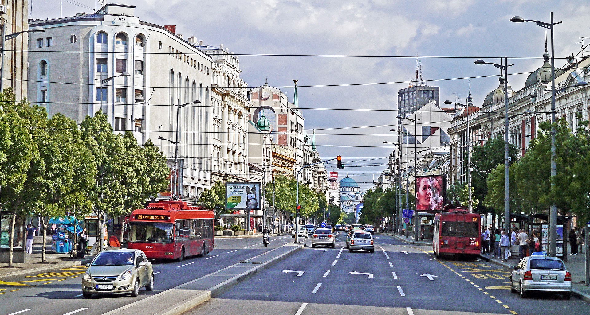 'Outfit' beogradskog vozača autobusa postao hit, pogledajte u čemu je ...