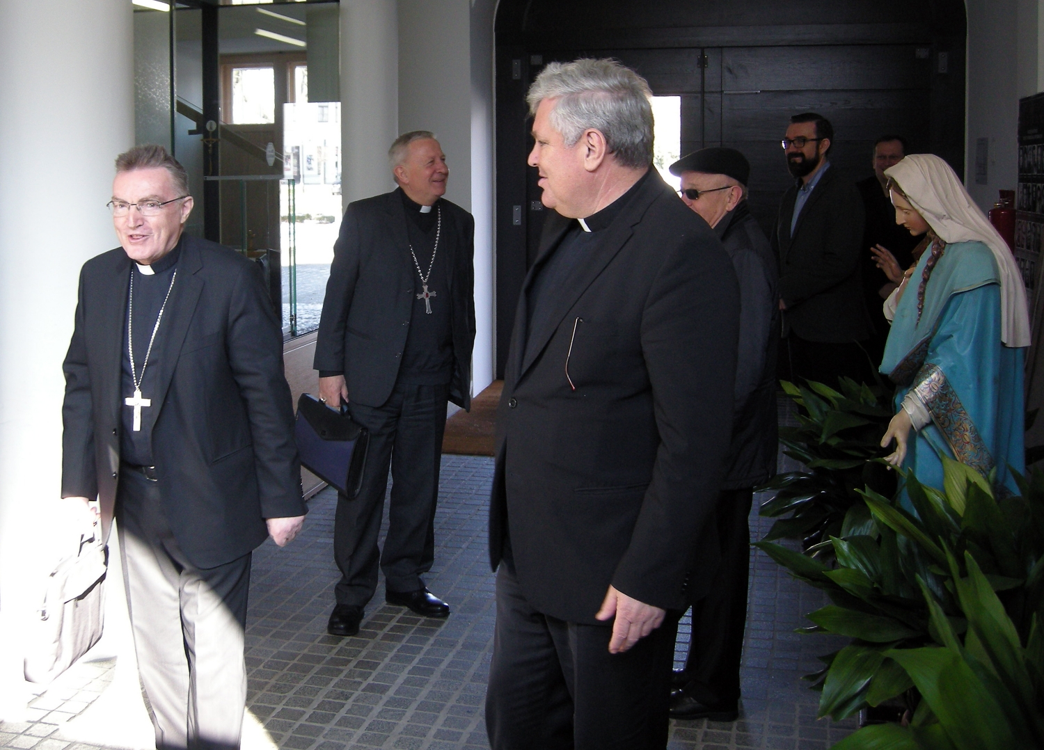 Biskupi Zagrebačke crkvene pokrajine pozvali na molitvu za Ukrajinu