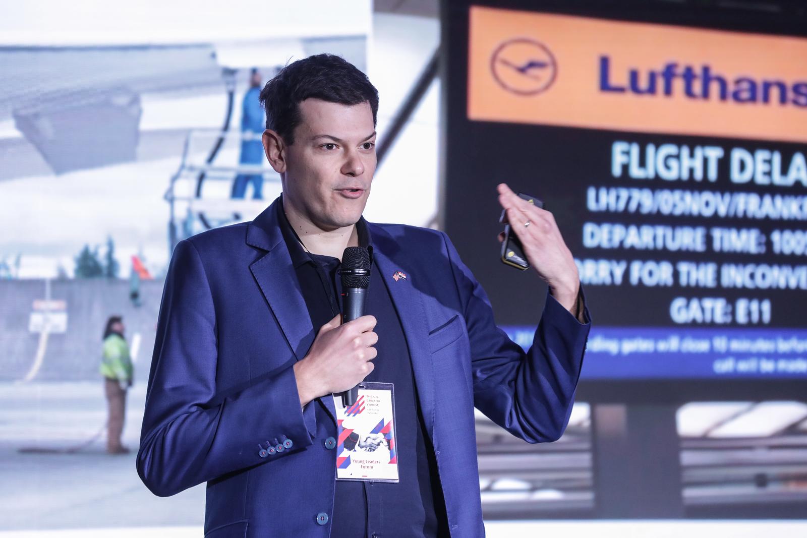 Vuk Vuković: Zar nije malo čudno kako su si partneri u pljački ...