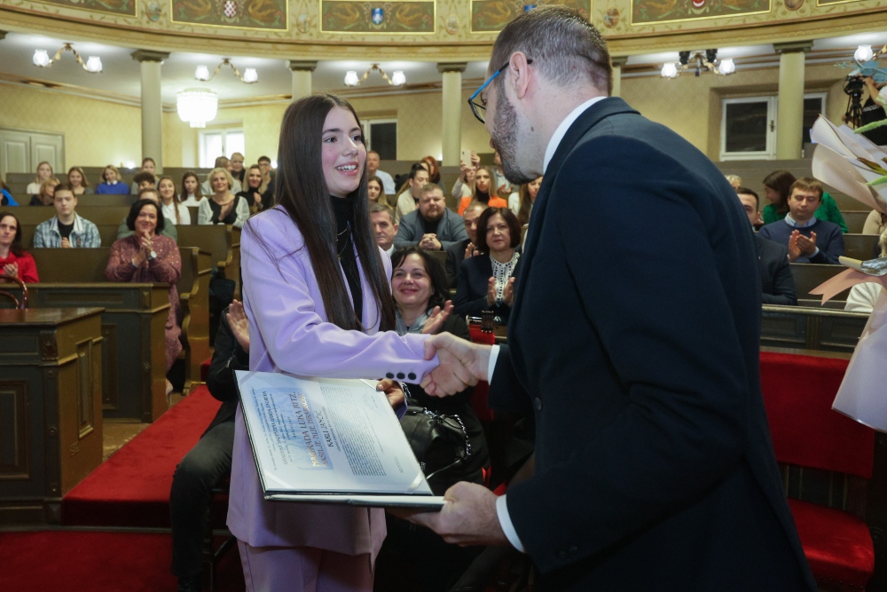 Dodijeljena nagrada Luka Ritz Karli Jančić i Janu Filipoviću; Tomašević ...