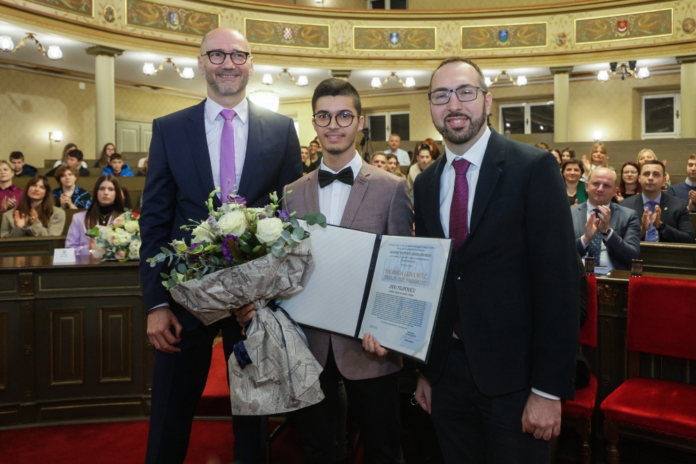 Dodijeljena nagrada Luka Ritz Karli Jančić i Janu Filipoviću; Tomašević ...