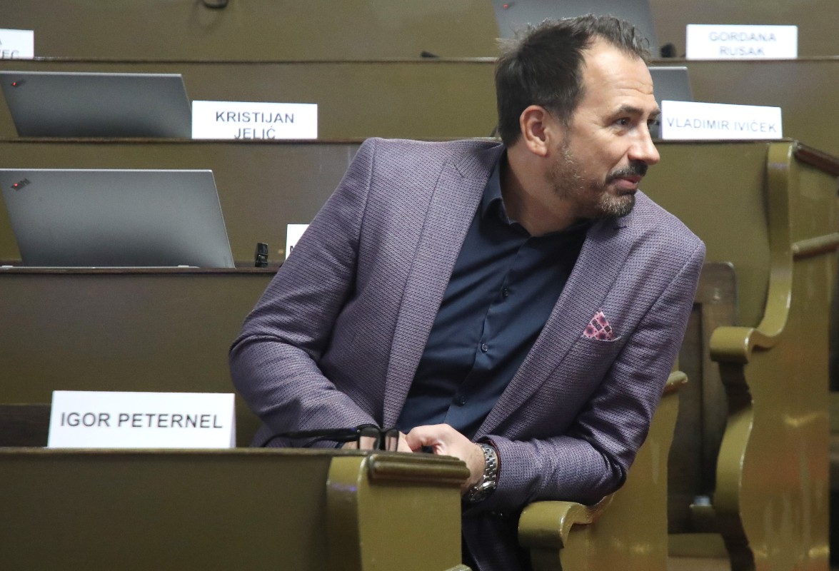 Peternel: Tomaševićevo objašnjenje za poskupljenje vode je bizarno