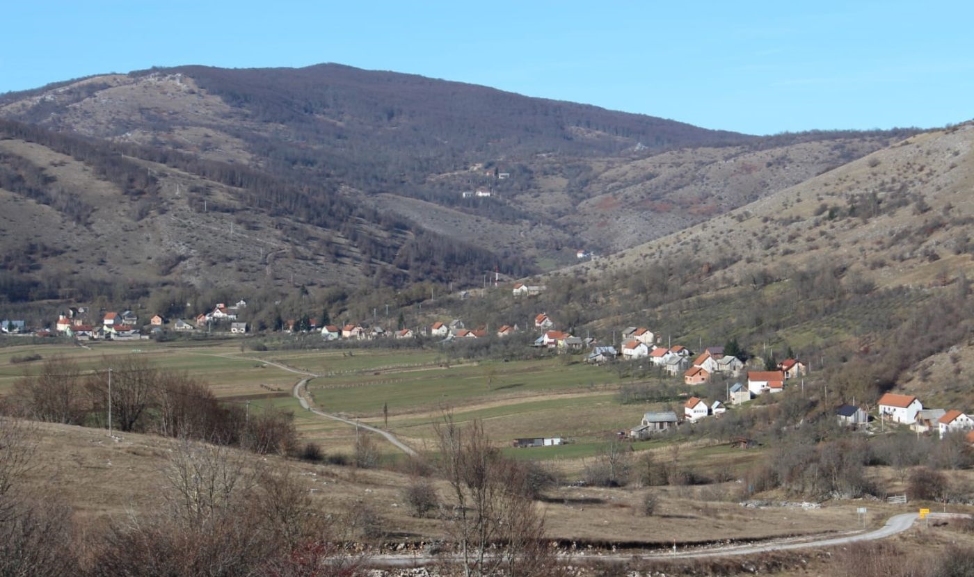 Selo u kojem su poginuli pirotehničari mjesto je najvećeg pokolja ...