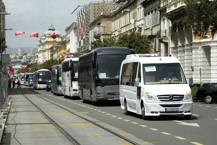 Domaći autobusni prijevoznici traže novi zakon: 'Treba zaštititi ...