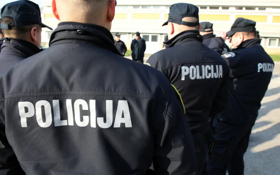 Kninska policija privela Srbina koji je na internetu vrijeđao Hrvate