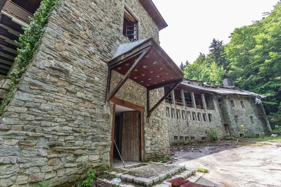 FOTO Pogledajte kako danas izgleda zaboravljena Titova vila. Nalazi se ...