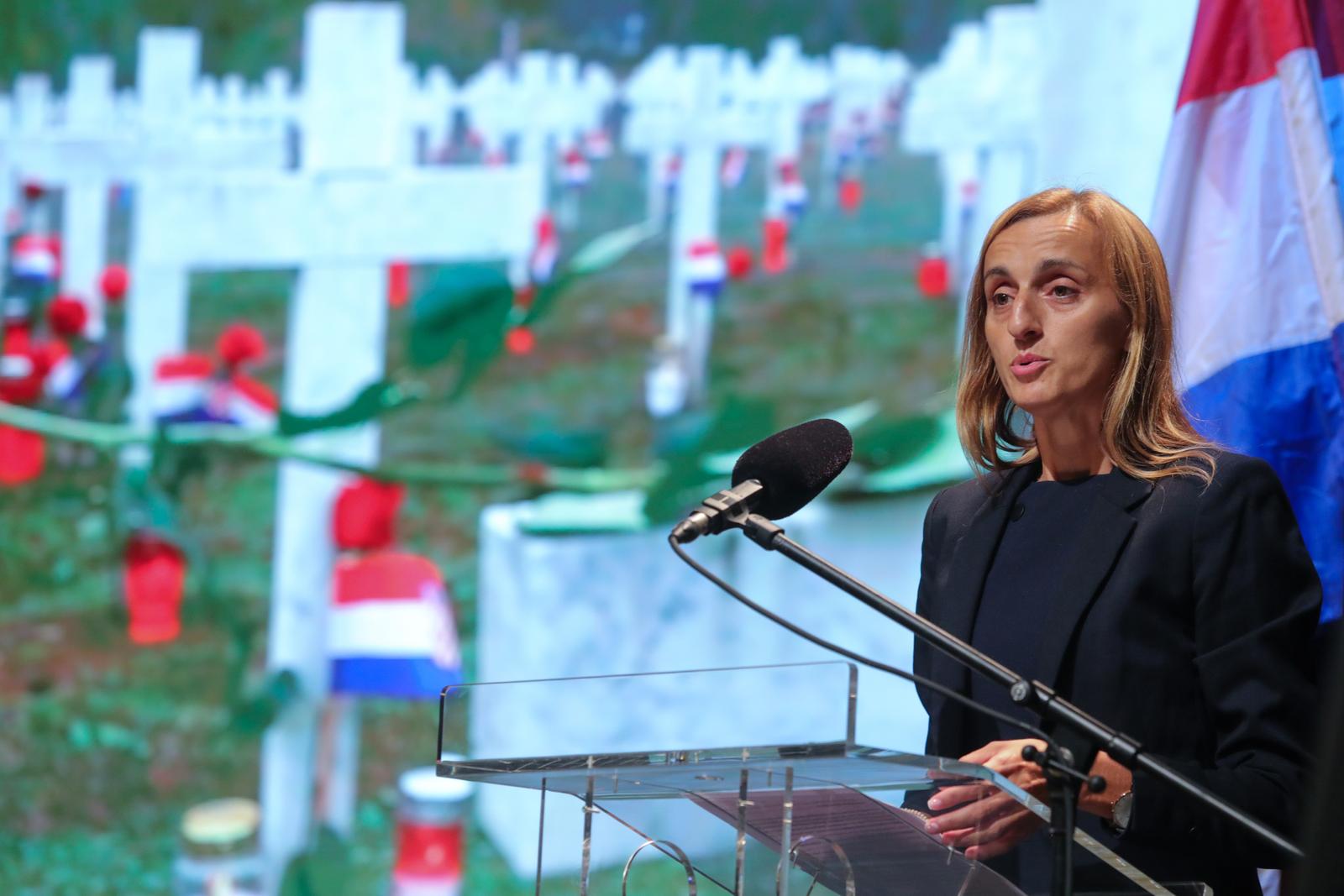 Saborska zastupnica koja je u ratu izgubila oba roditelja: Nemate pravo na podjelu Hrvatske i ...