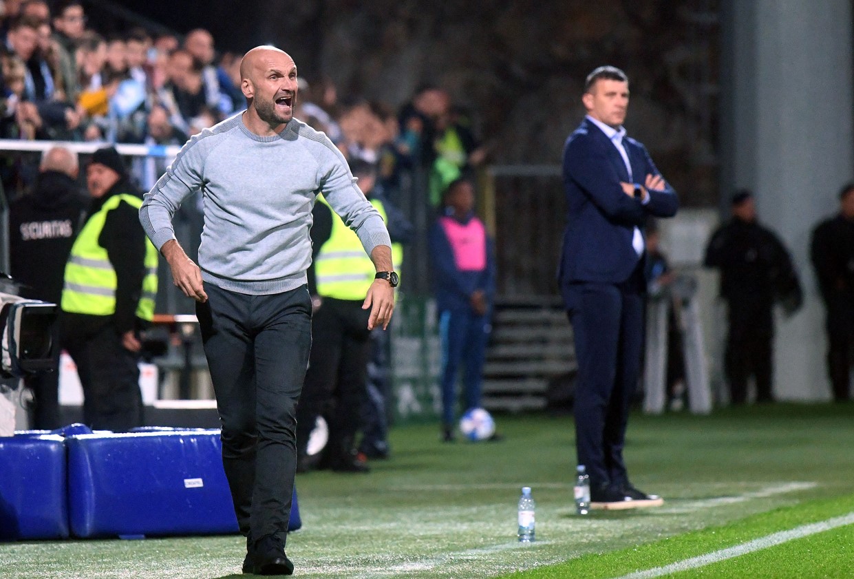 Sopić ljut na jednog igrača: 'Seli se na tribine, ni za sina se nisam ...