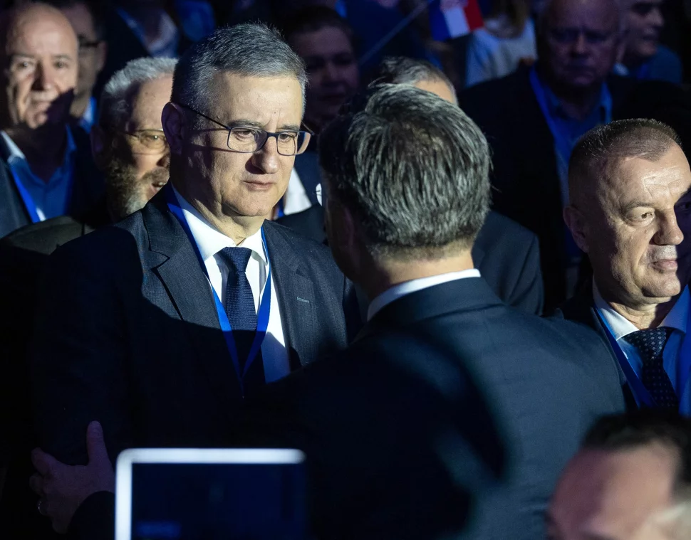 Karamarko opet odgovorio Daliji: 'Vratite neku od cajki koje pune Arenu'