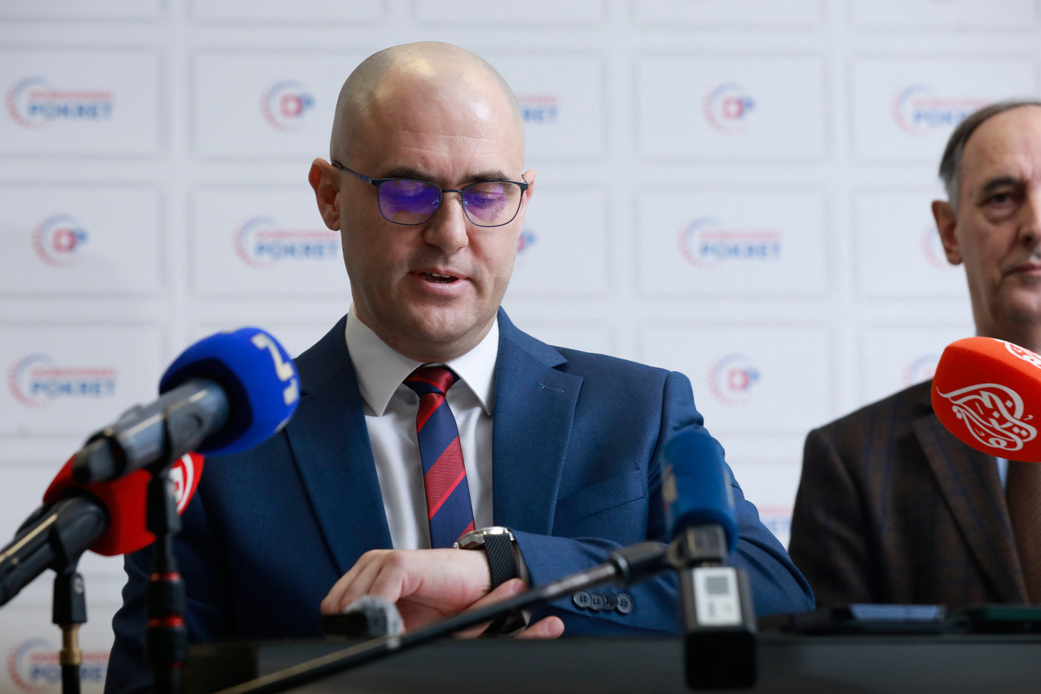 Veliki problemi za vladajuću većinu: Dio koalicije želi podržati ...