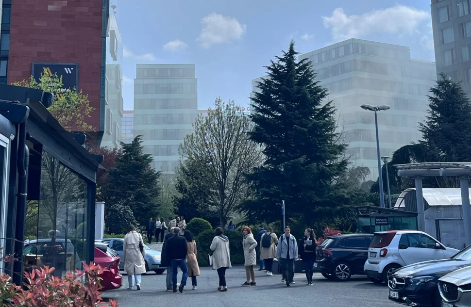 Buknuo požar u poznatom zagrebačkom restoranu: Gori zgrada, ljudi su ...