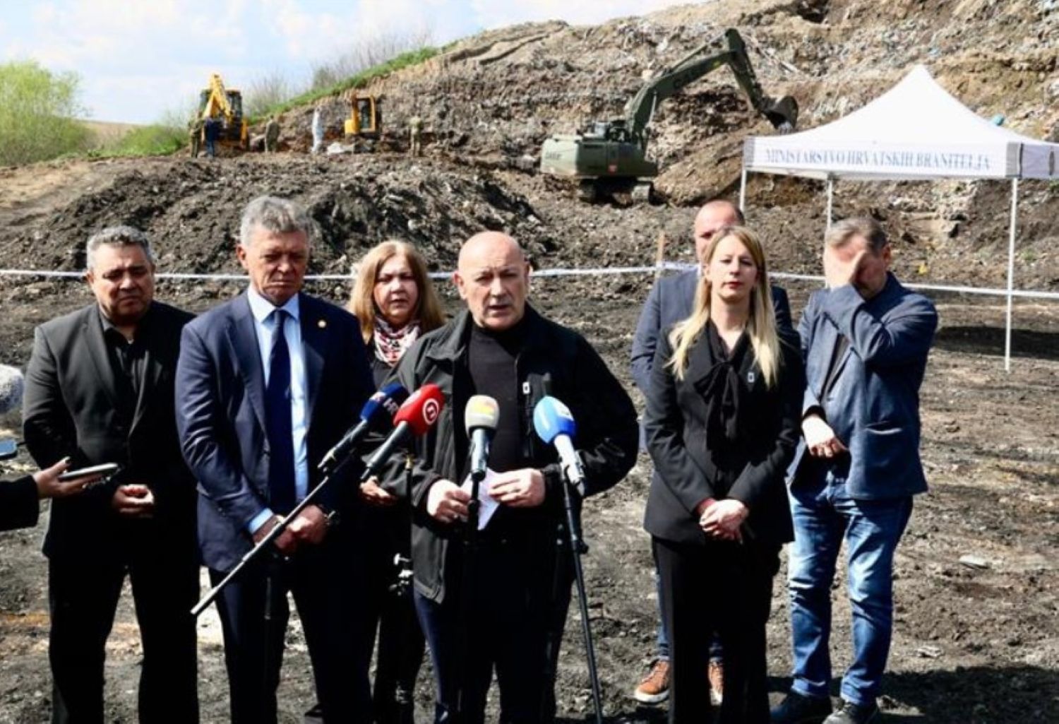 Ovih 16 imena skrivala je grobnica na Petrovačkoj doli: 'Napokon ...