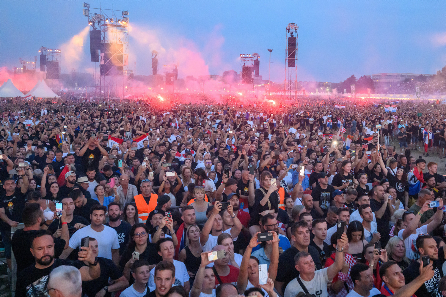 Bartulica pohvalio jednog političara zbog Thompsonovog koncerta: 'Došao je sa suprugom'