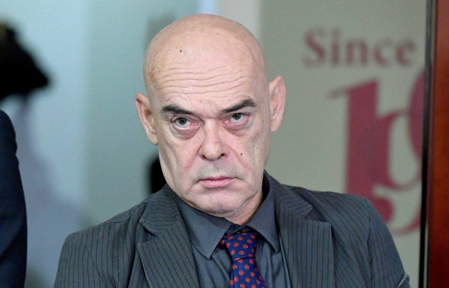 Preminuo novinar Robert Valdec