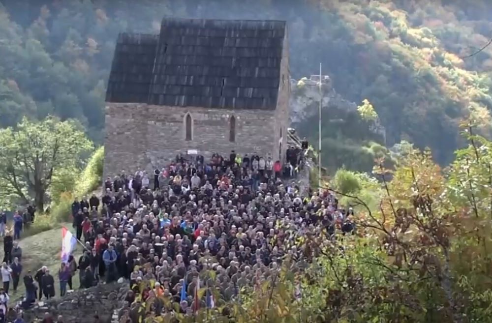 Policija i vojska na ostacima grada bosanskih kraljeva: Hrvati katolici ...