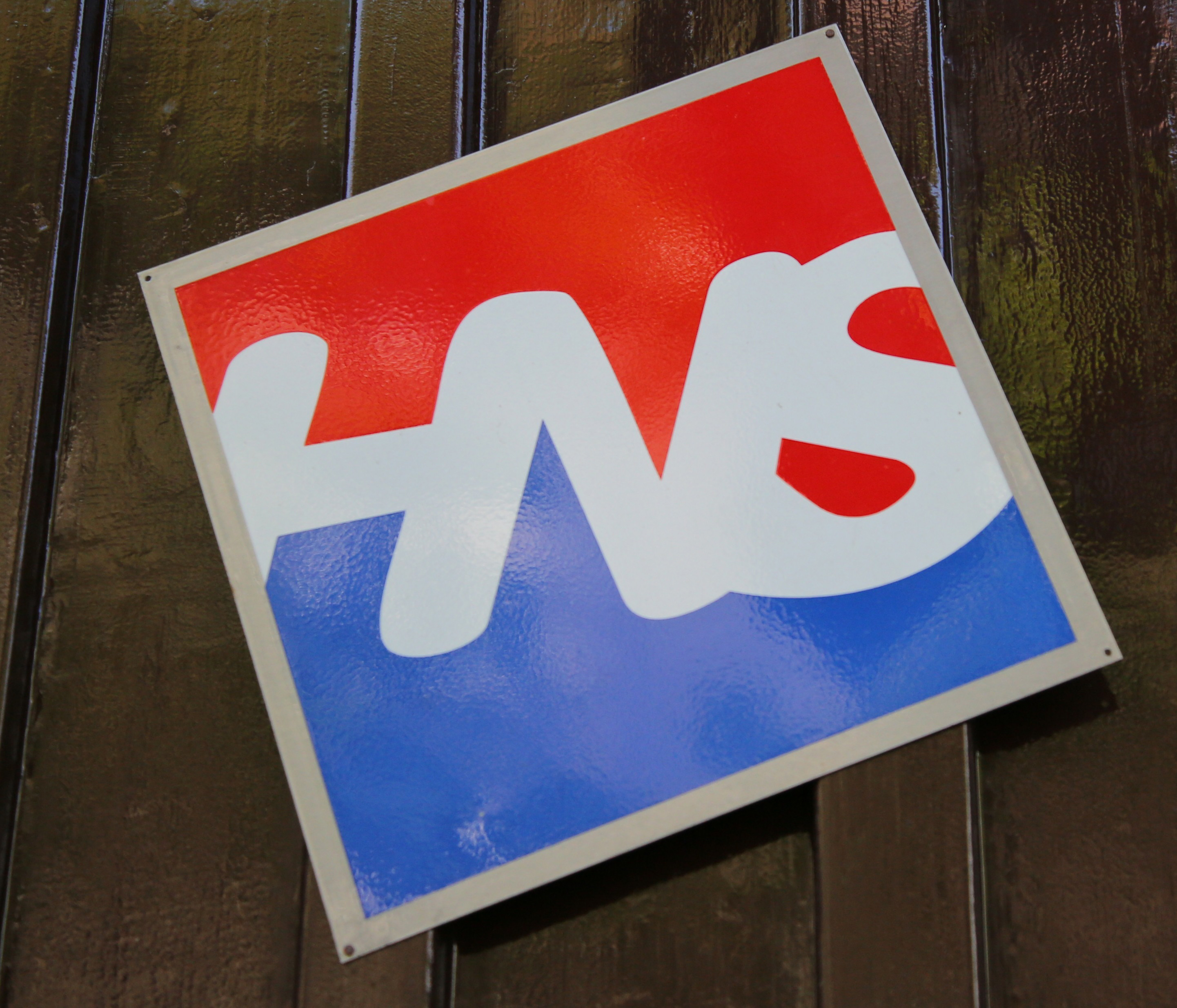 'Narodnjaci' u problemu: Hoće li HNS ostati bez grba i zastave?