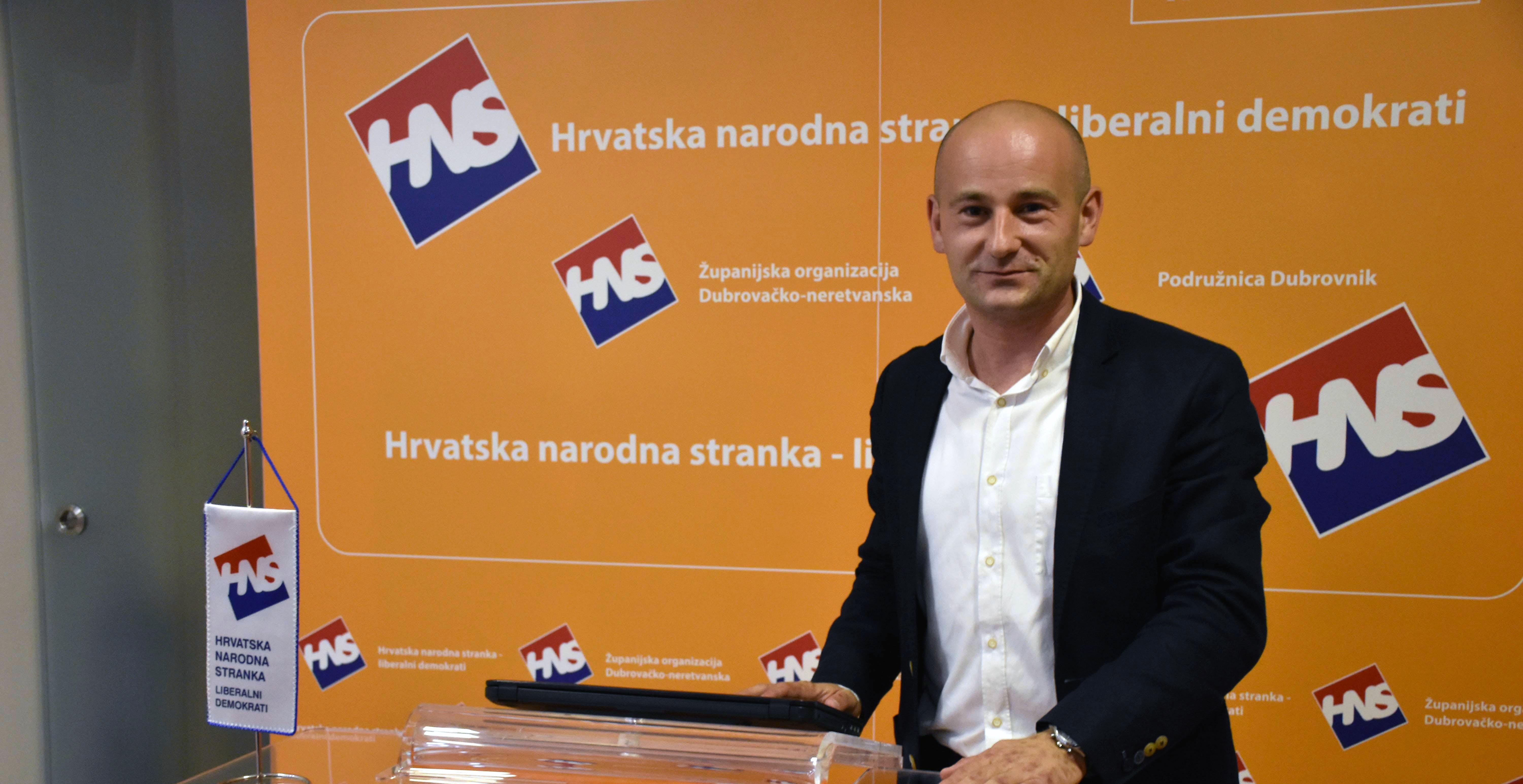 Dujmović: U svijetu su sasvim normalne ovakve koalicije!